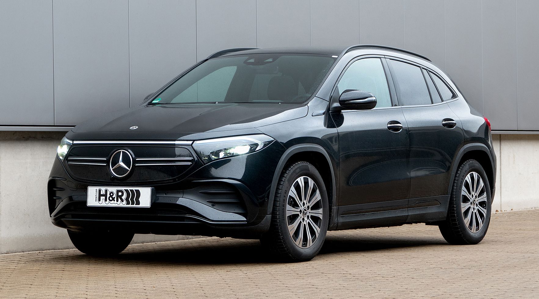 H&R | Sänkningssats | Bilmodecenter | Mercedes EQA elbil