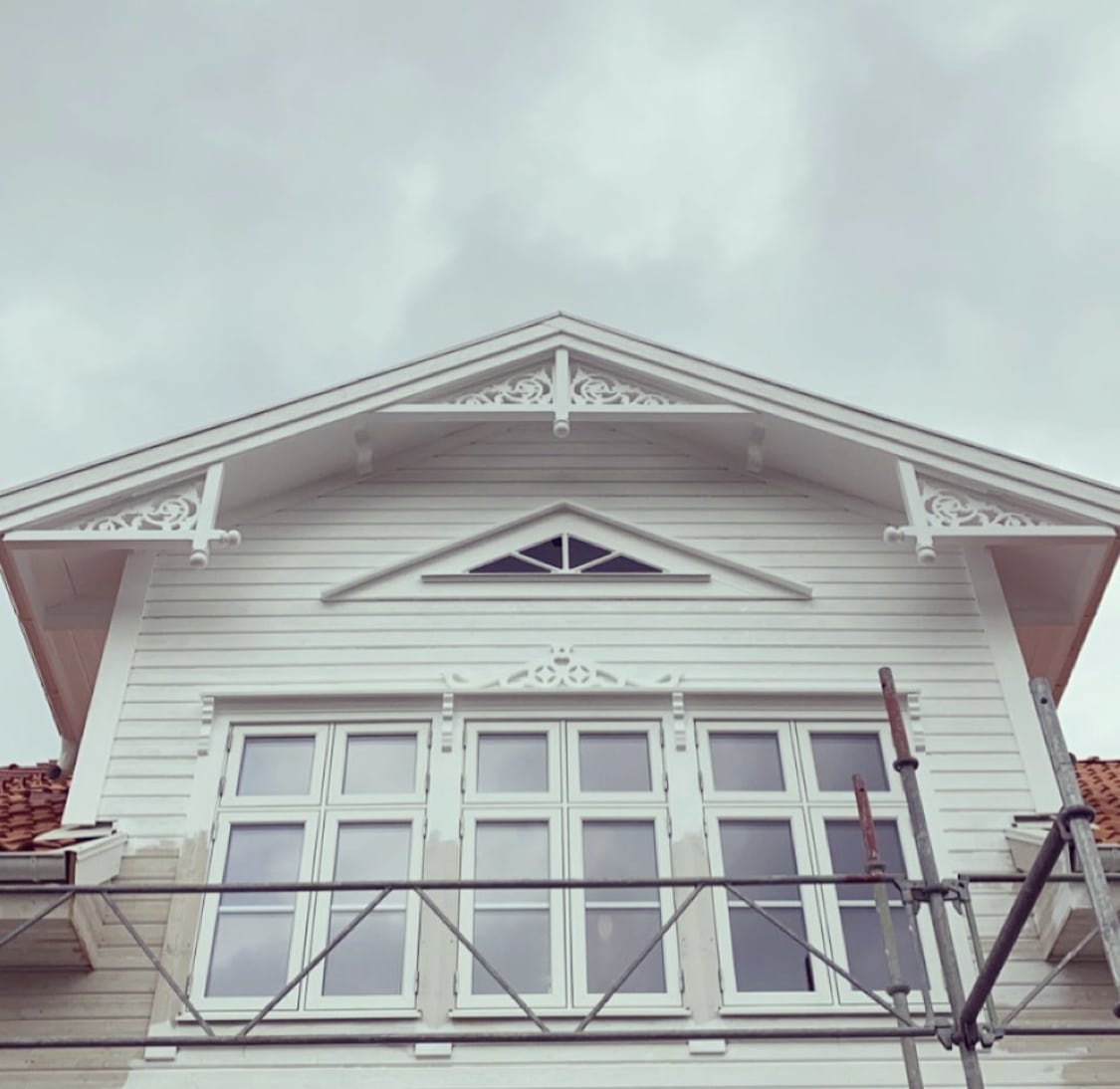 Decorative Gable Ends | Shelly Lighting