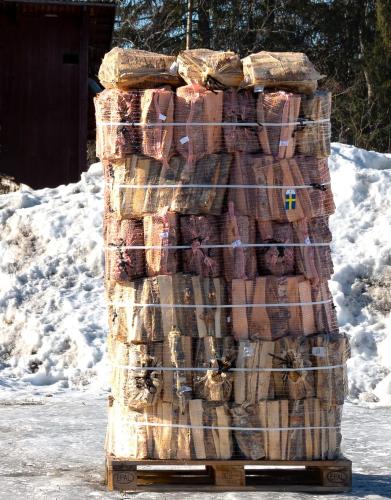 Hemleverans av björkved inom Jämtland och Stockholm!