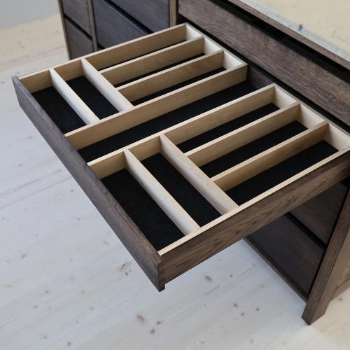 Svartbetsat Ek Inredning Kök