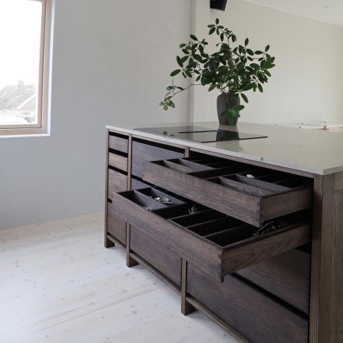 Svartbetsat Ek Inredning Kök