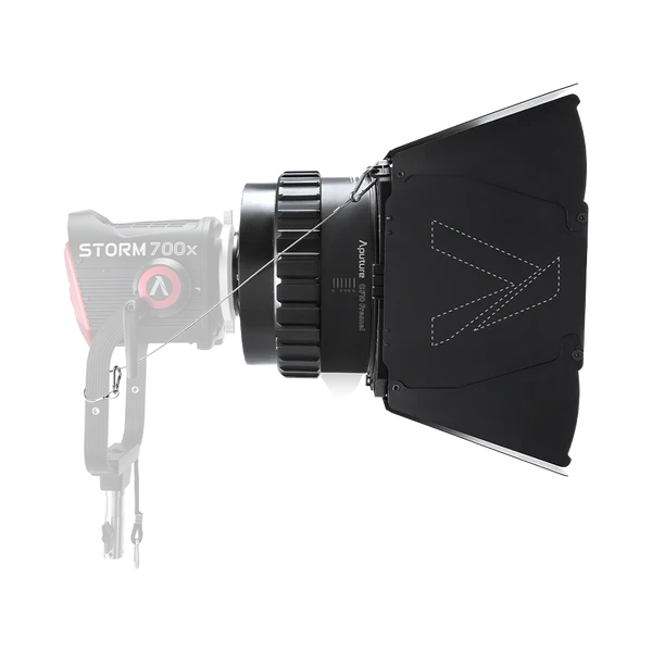 CF10 Fresnel and Barn Doors Kit