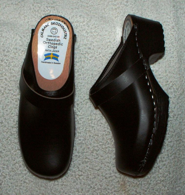 Clogs for work. Clogs for walking . Clogs with real leather.