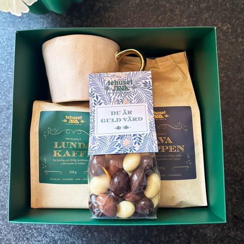 Gåvoset & presentkorgar | Tehuset Java