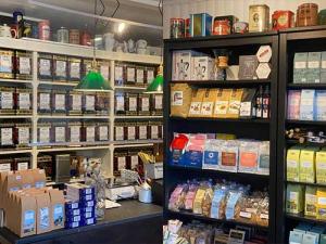 Våra butiker och öppettider | Tehuset Java